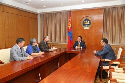 Ерөнхийлөгч “Тахь групп” төслийн төлөөлөгчдийг хүлээн авч уулзав