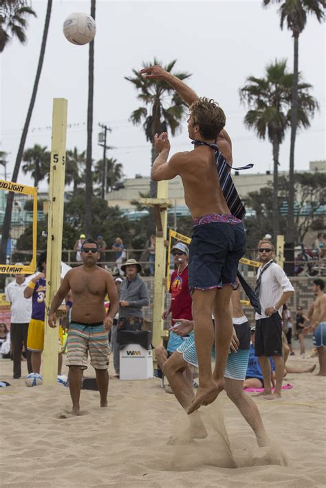 5d35459 2015 Manhattan Beach 6 Man Michael Basile Flickr