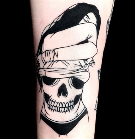 67 Compatible Naked Woman Tattoo Ideas With Exceptional Attributes
