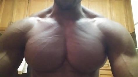 Shredded Pec Bounce ThisVid Com
