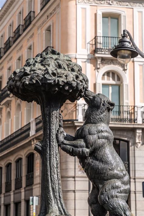 The Statue Of The Bear And The Strawberry Tree El Oso Y El Madrono In Madrid Spain Editorial