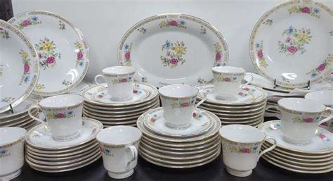 Set Of Floral Decorated Liling China Dishes Platters Etc Dixons