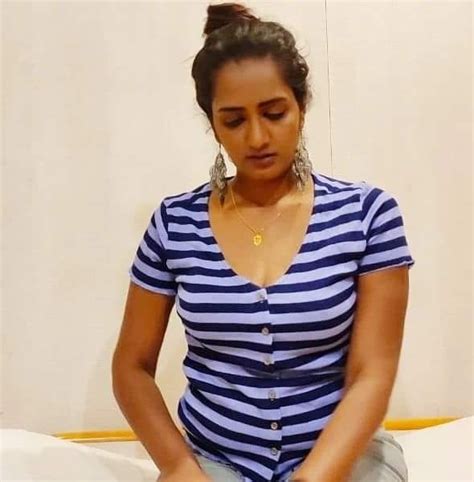 Anu Photos 6 Mixindia