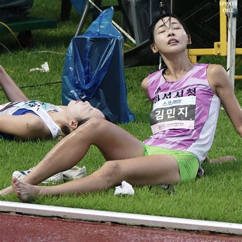 이순간을 즐기는 육상 여신 김민지 ㄷㄷ Youtube