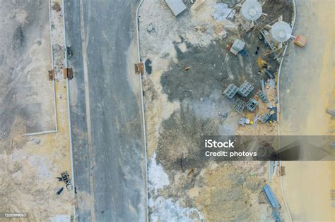 미래의 집을 위한 건물 부지의 공중 보기 건설을 위한 벽돌 더미 0명에 대한 스톡 사진 및 기타 이미지 0명 개발 건물 정면 Istock