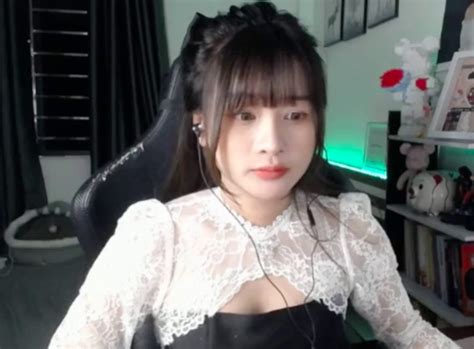 Đính Chính Tin đồn Bị Ban Mc Lyly Sury Hé Lộ Lý Do Thực Sự Khiến Vắng Mặt Tại Đtdv