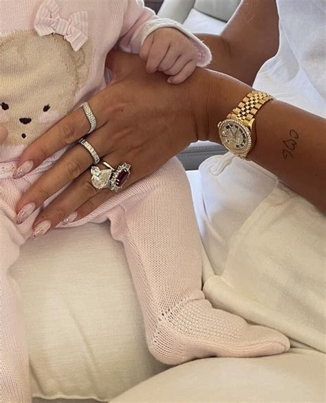 خالکوبی عاشقانه جورجینا برای کریستیانو رونالدوعکس خبرآنلاین