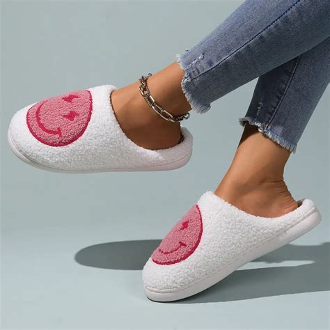 Badu Bg Вътрешни плюшени чехли за двойки Сладка анимационна мълния с усмихнато лице Топли чехли