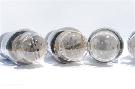 Ecc32 Mullard Cv181 Rare Version Of Ecc32 Semi Coated With Full Getter