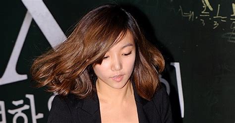 이채영 아슬아슬 노출시킨 풍만한 가슴 눈길