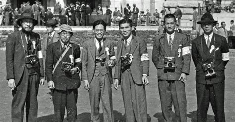 광복 75주년 1945년 연합군 환영대회 취재 나온 사진기자들