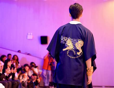 Los Abanderados Salvadoreños En París 2024 Serán El Badmintonista Uriel