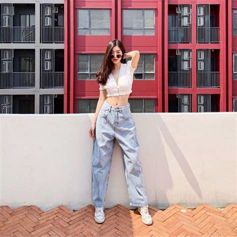 ส่งต่อ กางเกงยีนกระบอกใหญ่ จากร้าน Simplest Style Shopee Thailand