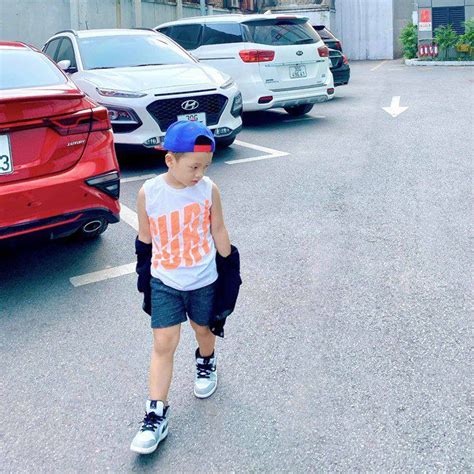 Con Trai Tu I C A Hotgirl Ly Kute Ngoan Ngo N S Ng Y Trong C N H Cao C P B L I