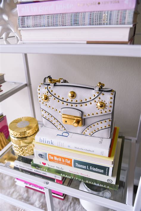 How To Style A Bookshelf