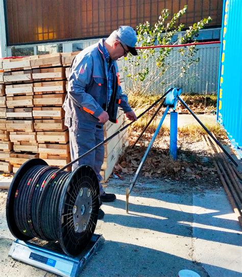 Borehole Seismic Source Of Shear Sh And P Waves Shock