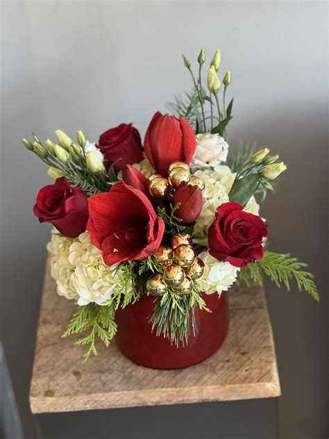 Buy Bourdeaux Flowers Online Stavebank Florist
