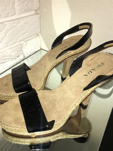 Босоніжки Prada оригінал — ціна 1550 грн у каталозі Босоніжки Купити жіночі речі за доступною