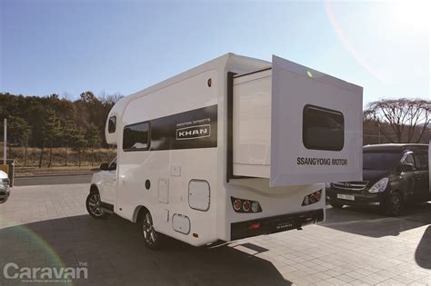 렉스턴 스포츠 칸 캠핑카로 태어나다 더카라반