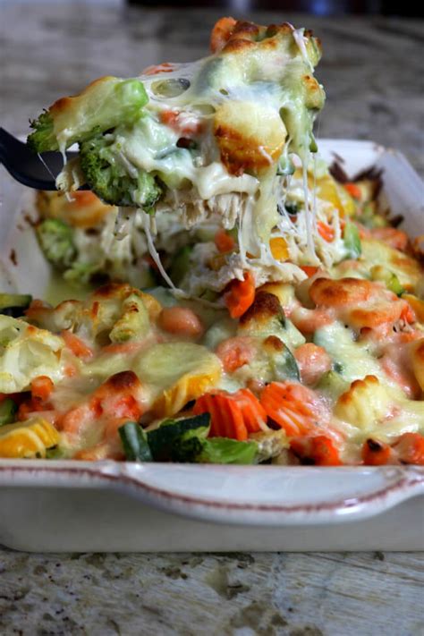 Easy Cheesy Chicken Vegetable Casserole