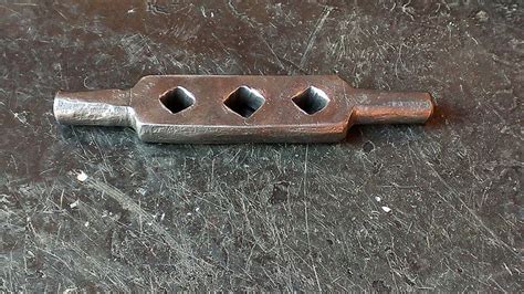 Вороток для метчиков, метчикодержатель Ссср | Pocket knife, Tools, Pocket