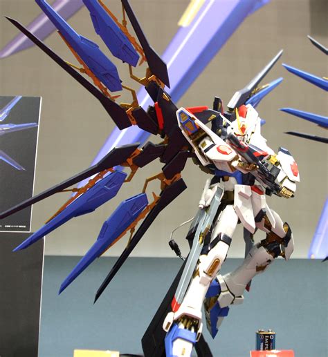 Perfect Grade Strike Freedom Gundam