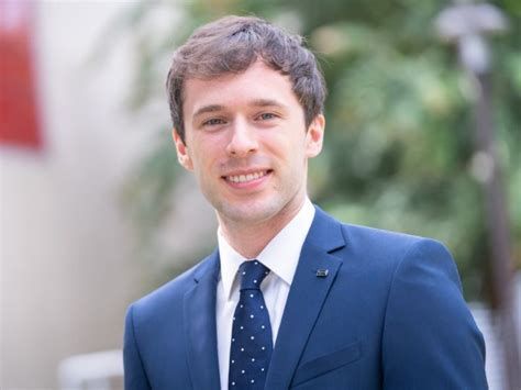 Finding Simplicity Within Complexity Mirage News