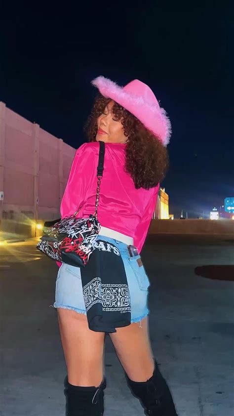 Cowgirl Costume For Drais Night Club Event 🐮💕 Ig Taladyani