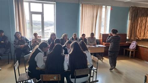 ბეჟანოს საჯარო სკოლაში საინტერესო ვიქტორინა გაიმართა ეტალონი