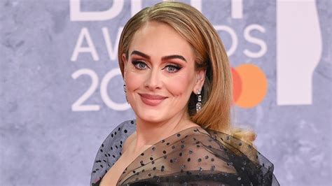Adele Reveals She Has Sciatica Causing Her To Have Problems Walking