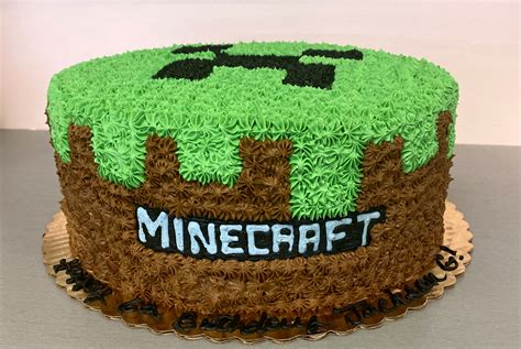 Minecraft Cake
