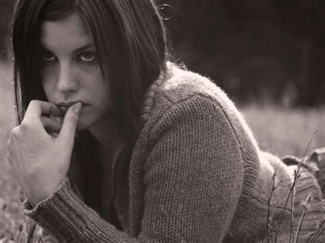 Liv Tyler Sexy Wallpaper Images