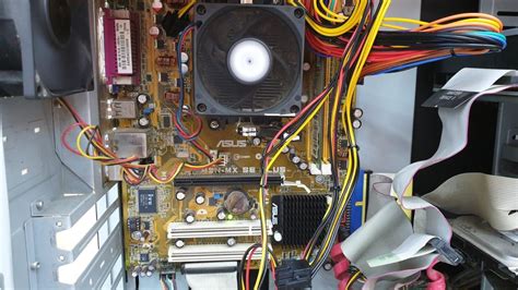 Порядок подключения блока питания к компьютеру