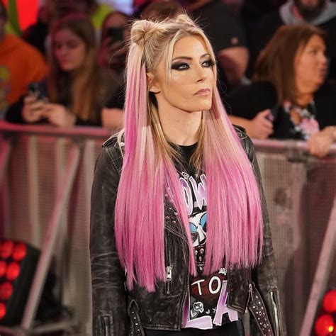 Alexa Bliss Is Absolutely Freaking Sexy R Alexabliss