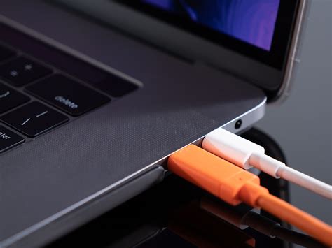 Principali Differenze Tra Thunderbolt E Usb C Avira