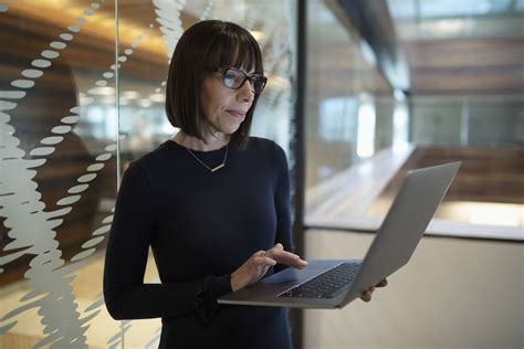 how to use excel to simulate stock prices