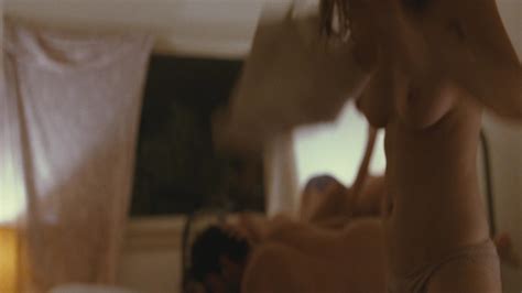 Elizabeth Olsen Desnuda En Martha Marcy May Marlene