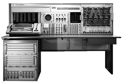 Analogue Computing Fun With Differential Equations Chalkdust