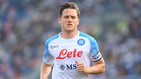 Основен играч на Наполи също получи оферта от Саудитска Арабия