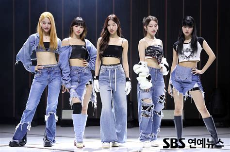 [e포토] 르세라핌 5인 체제 자리매김 완벽한 컴백