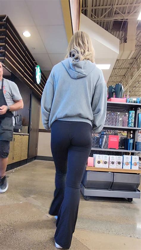 Petite Teen Blonde Ass In Tight Flared Leggings Video Spandex