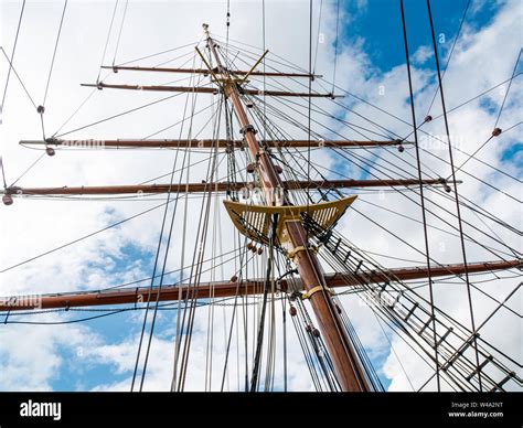 What Is A Ships Mast At Karen Medina Blog