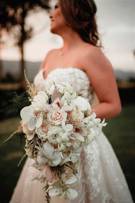 8 Tipos De Flores Colombianas Para Tu Ramo De Novia Flores Boda Boda Ramos De Novia