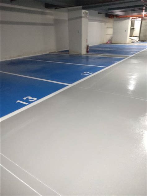EPXY止滑地板施工 停車場EPOXY 停車場止滑地坪 利成地坪工程有限公司 金鋼砂耐磨硬化地坪工程 地坪整體粉光工