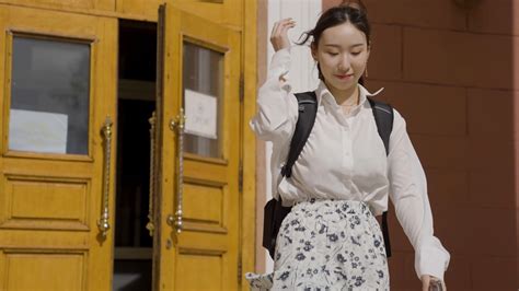 Oyu Tolgoi “Оюу толгой” компанид 100 нээлттэй ажлын байр шинээр зарлагдсан байна Та бүхэн