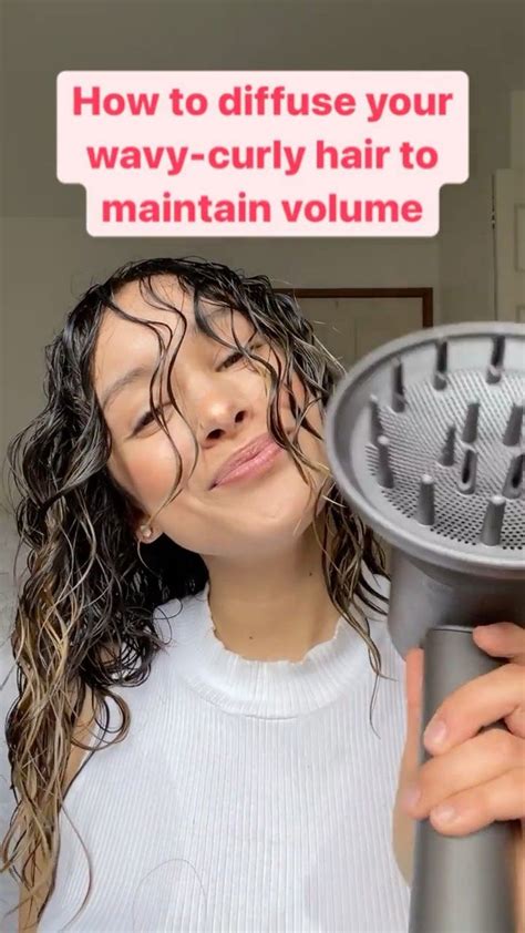 Angélica Lorenita angelicalorenita Instagram profile Curly hair diffuser Hair diffuser