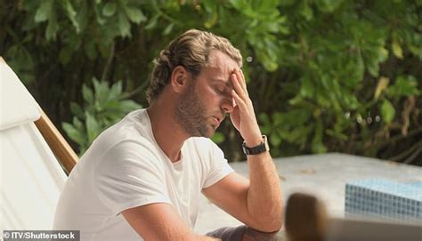 Ferne McCann S Boyfriend Lorri Haines Breaks Down In Tears Over Over White Powder Video