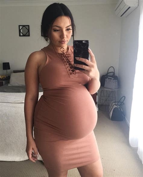 Pin By Milly4bri On Pregs Hot Pregnancy Outfits Pregnant Celebrities