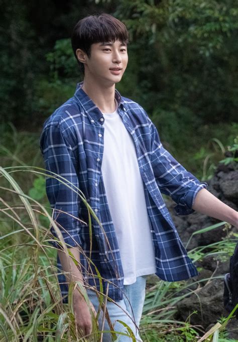 더쿠 영화 변우석 스틸컷 고화질