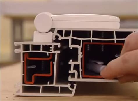 Пластиковые двери - как выбрать и установить своими руками